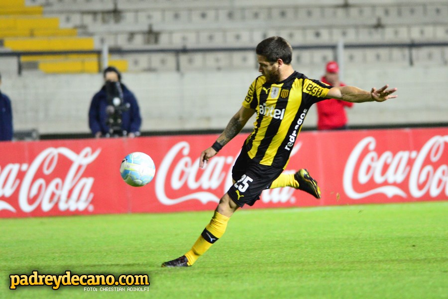 Un Nández influyente por derecha - Padre y Decano - El Sitio del Pueblo